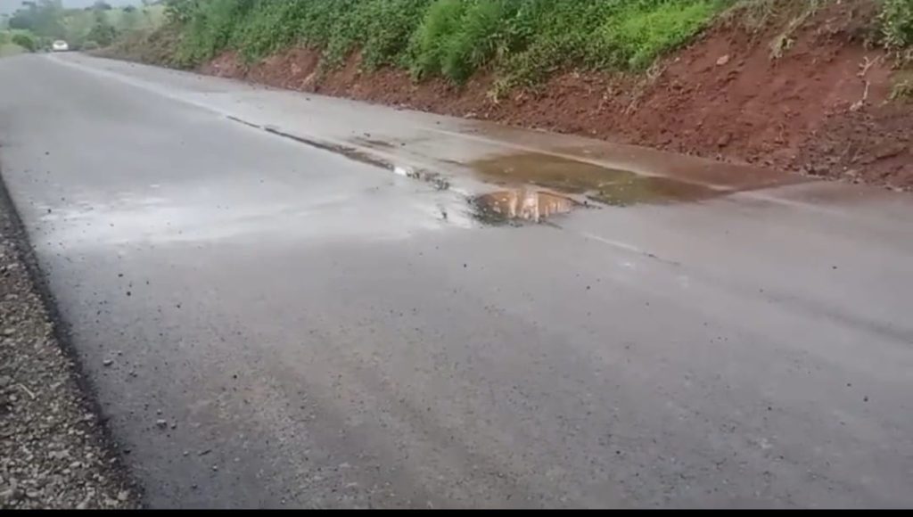 Prefeitura de Paial notifica empresa sobre problemas em trecho recém ...