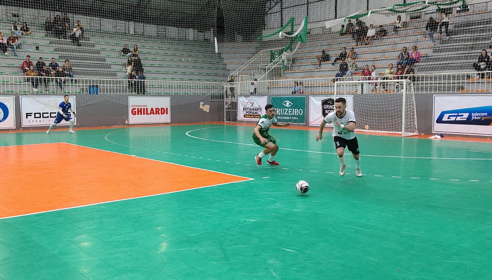 Seara classifica futsal masculino e feminino à próxima fase dos ...