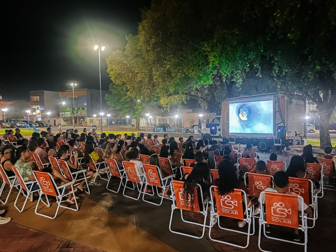 Paial e demais municípios catarinenses recebem projeto de cinema ao ar ...